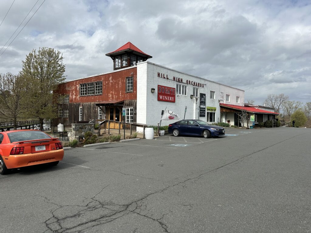 Highlights: Bogati Bodega & Winery in Round Hill, Va. 4/5/2024 Karaoke ...